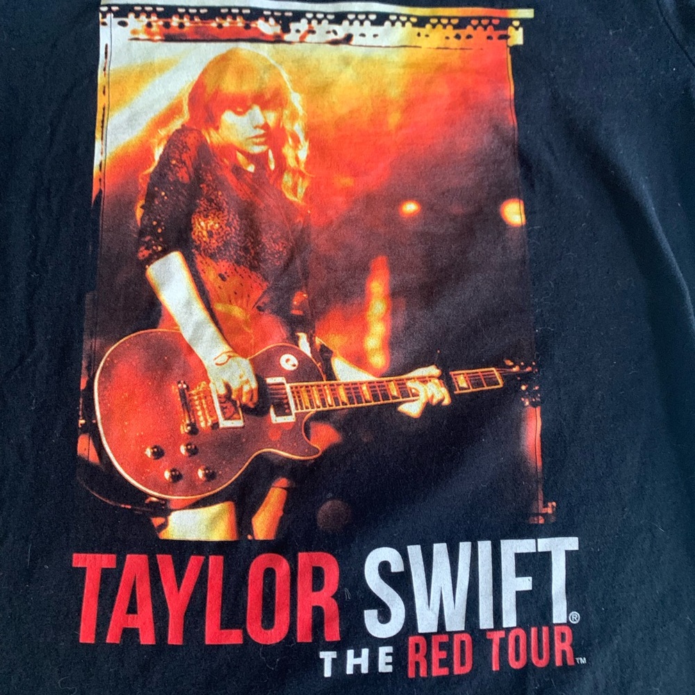 Taylor Swift Official Red Tour Tee - Gem